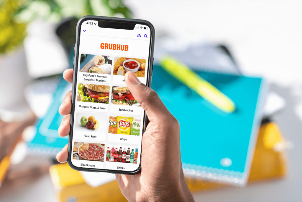 How Rotating Menus Enhance the Guest and Staff Dining Experience